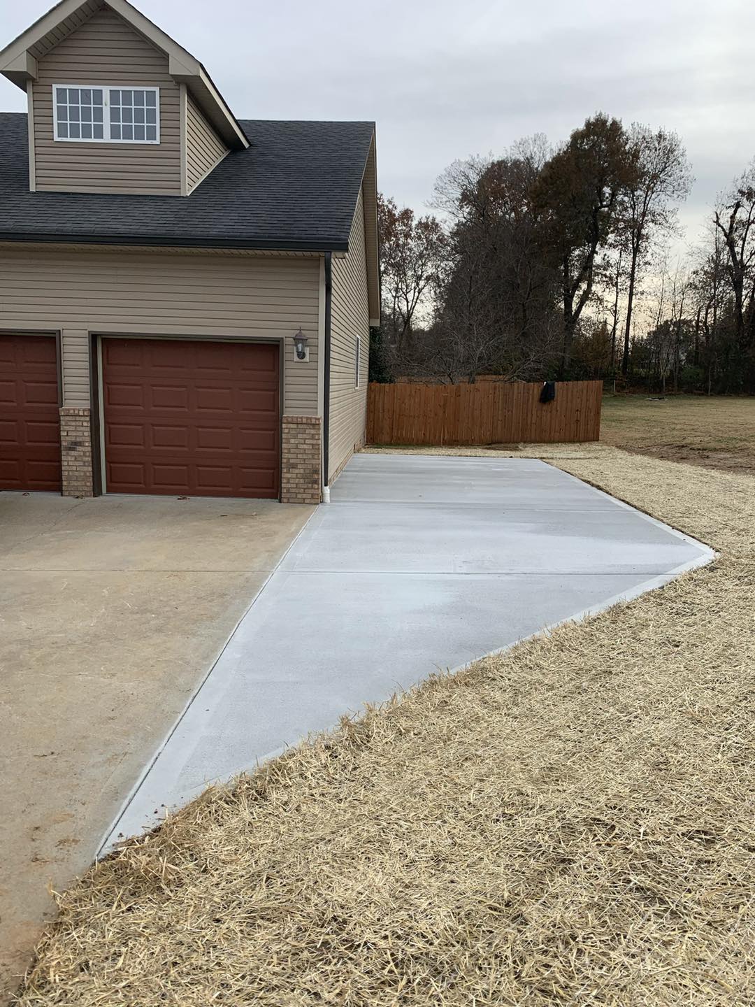 Concrete Parking Pad - Borja Outdoor | Concrete Services